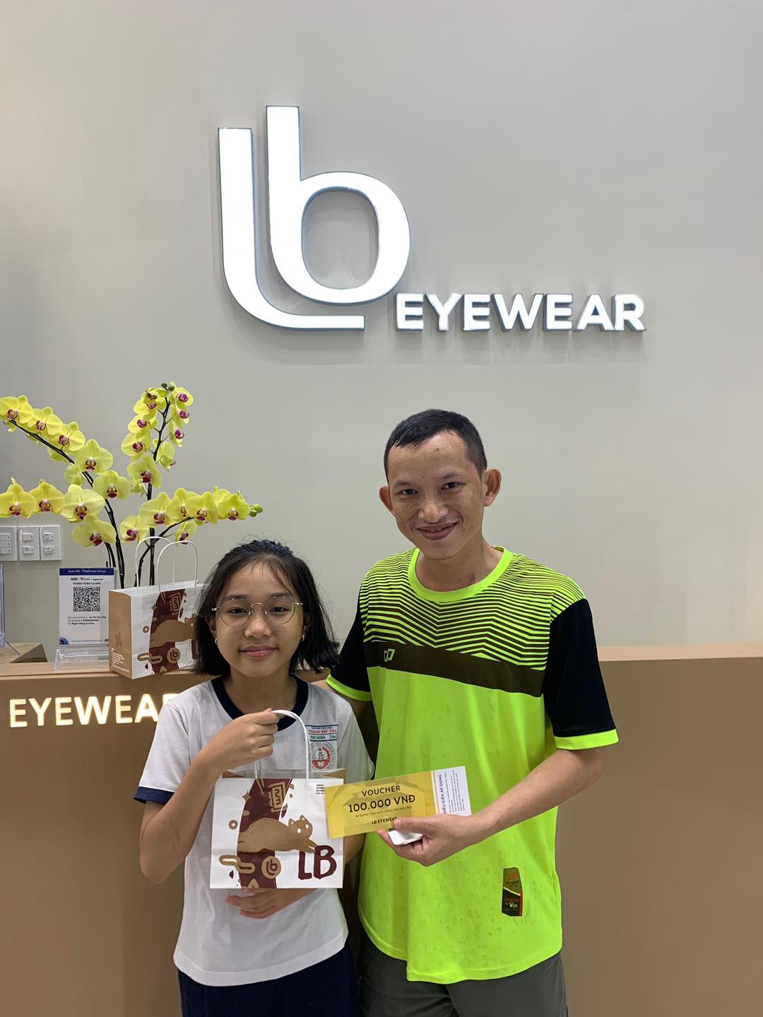 Eyewear brand có thương hiệu hàng đầu? | Mắt Kính LB Eyewear